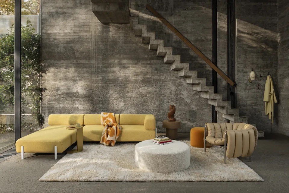 2 seater lounge store